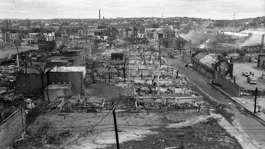 Historical photos: Great Chelsea fire of 1973