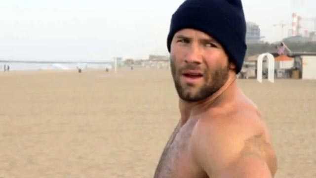 Julian Edelman posts workout video to YouTube Julian Edelman posts workout video to YouTube