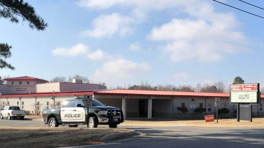 Lynch Middle School clear after false bomb threat