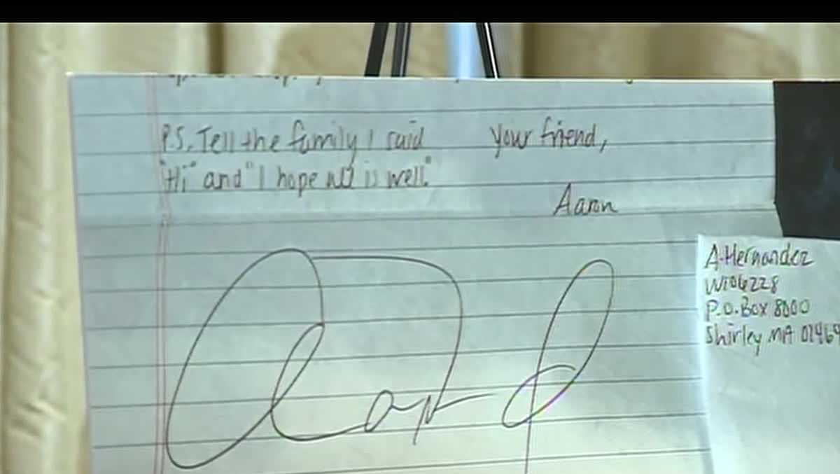 Attorney: Inmate believes Aaron Hernandez left him a note, gifted a ...