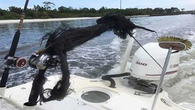 Lightning strikes boat in Jupiter, fishing pole disintegrates