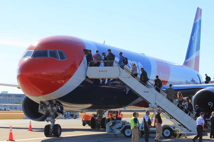 Patriots' new plane takes its inaugural flight